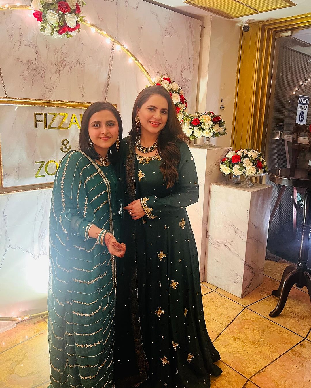 Fatima Effendi & Kanwar Arsalan Pictures From Wedding | Reviewit.pk