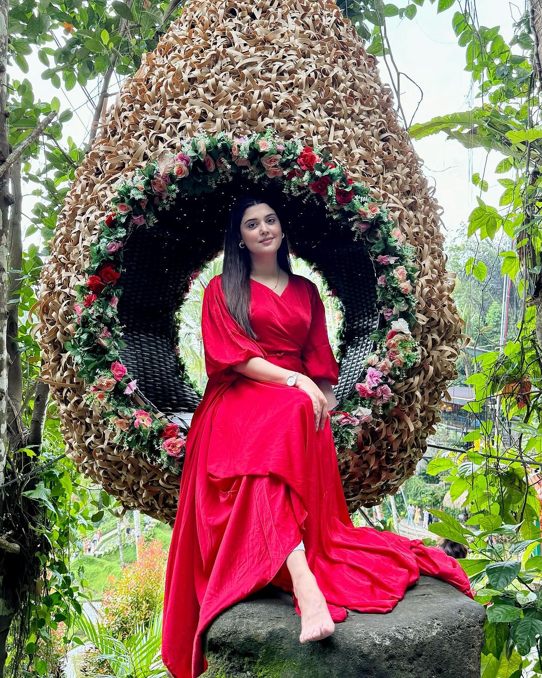 Kanwal Aftab HD Pictures From Alas Harum Bali Bali | Reviewit.pk