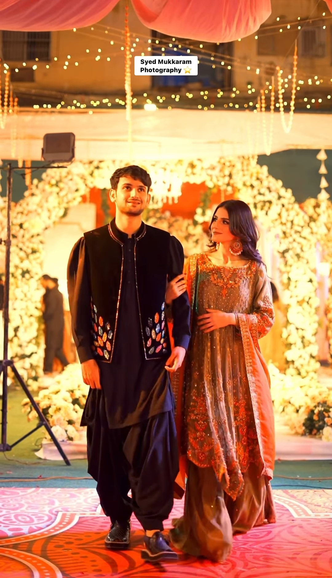Maaz Safder New Family Pictures | Reviewit.pk