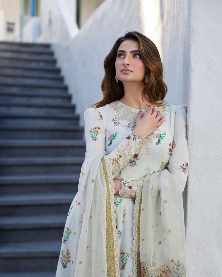 Pakistanis Unhappy With Indian Models In Pakistani Lawn Shoots ...