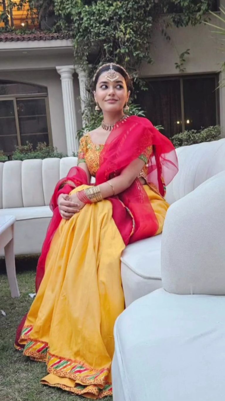 Iffat Omar Daughter's Beautiful Mayoun Pictures | Reviewit.pk