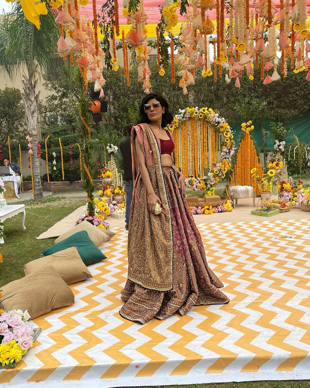 Iffat Omar Daughter's Beautiful Mayoun Pictures | Reviewit.pk