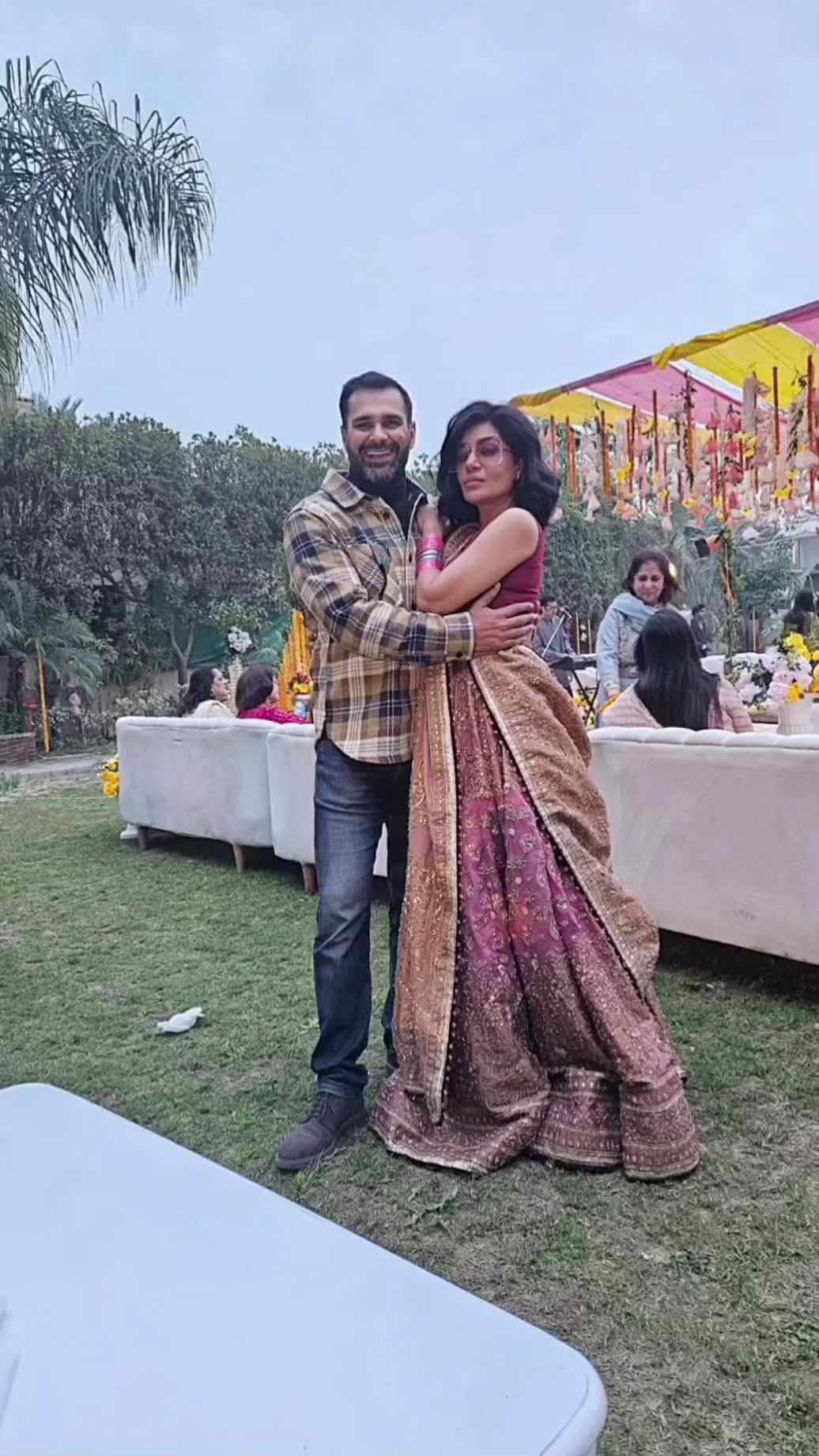 Iffat Omar Daughter's Beautiful Mayoun Pictures | Reviewit.pk