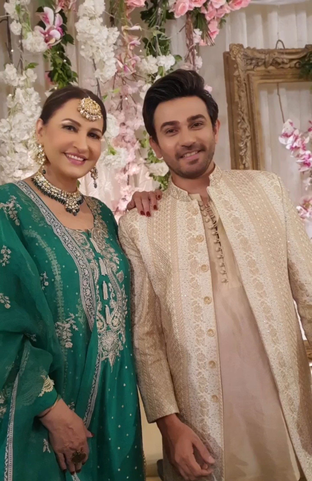 Saba Faisal On Young Boys' Flirtatious Messages & Her Successful ...