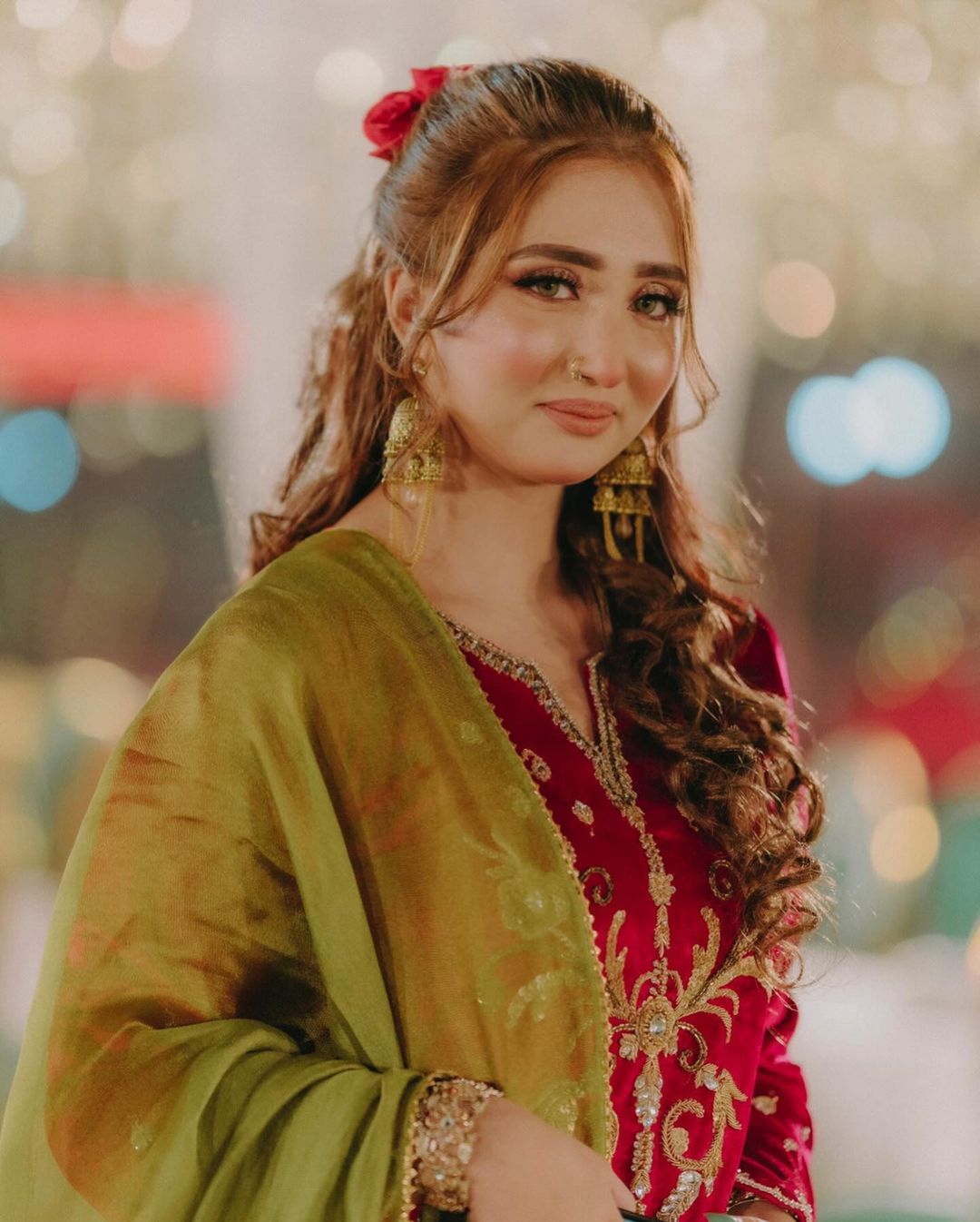 Jannat Mirza Celebrates Sister Sehar's Bollywood Night | Reviewit.pk