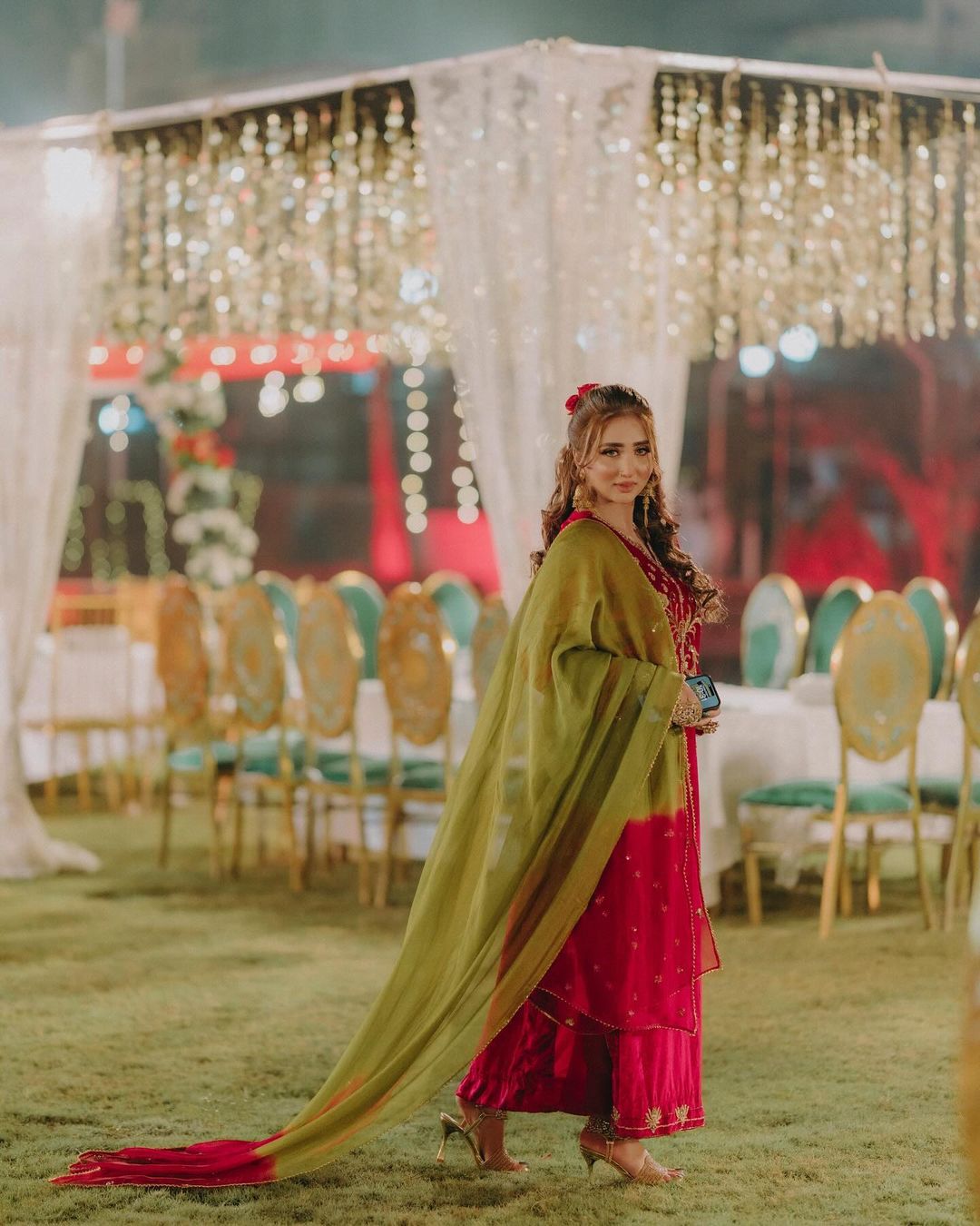 Jannat Mirza Celebrates Sister Sehar's Bollywood Night | Reviewit.pk