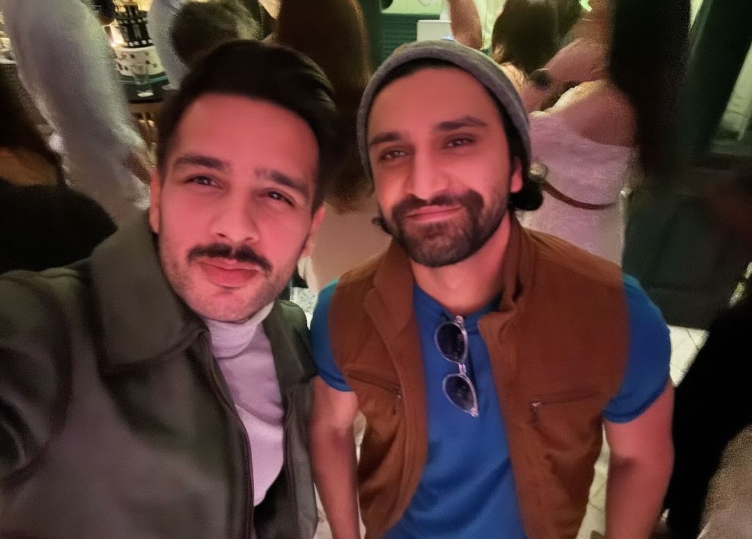 Ushna Shah's Husband Celebrates Her Birthday | Reviewit.pk