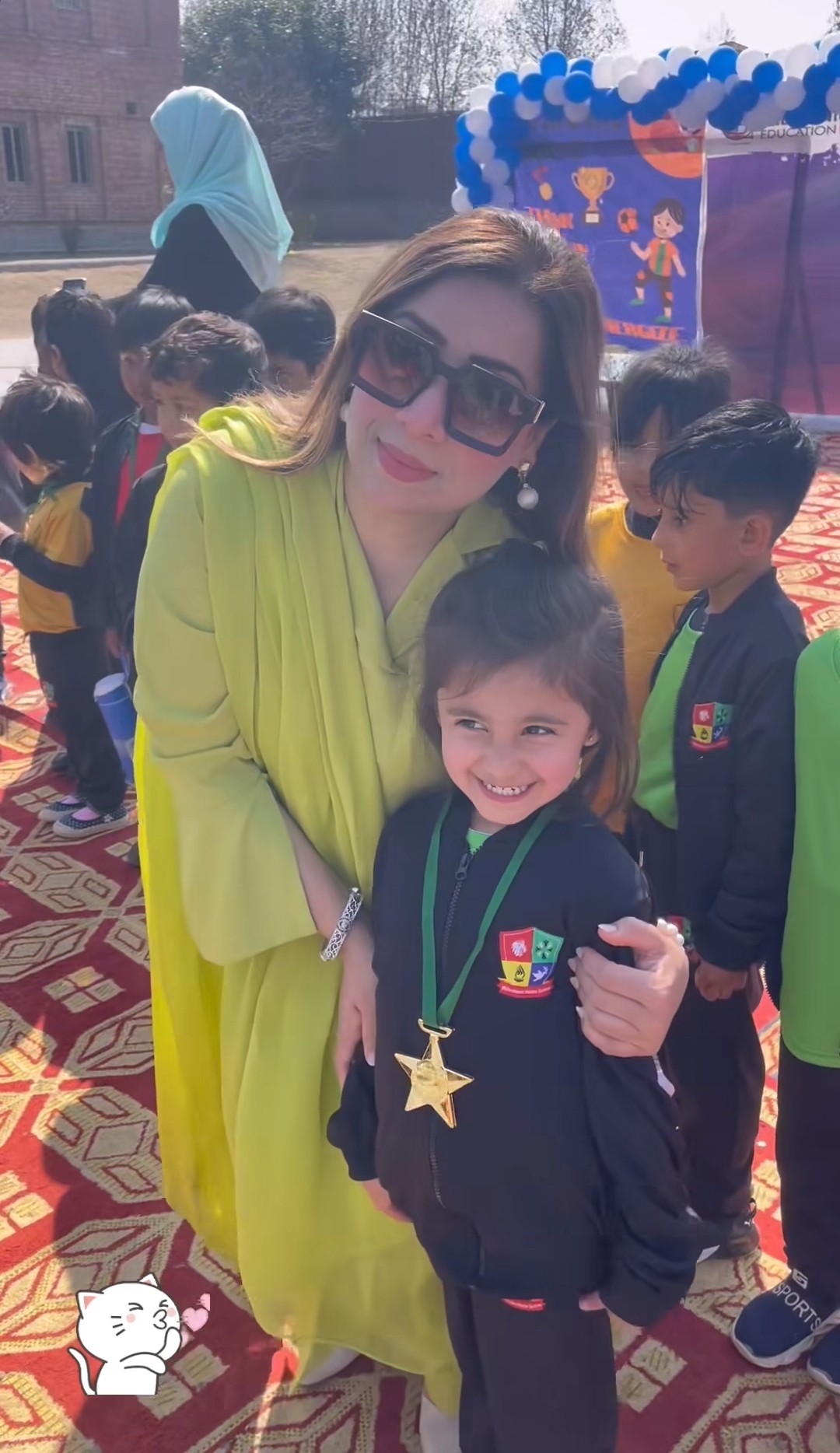 Aisha Khan's Adorable New Clicks With Daughter Mahnoor | Reviewit.pk