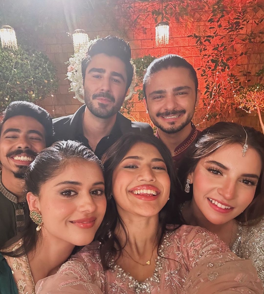 Dananeer Mobeen's Ramadan Drama Very Filmy Bts Pictures | Reviewit.pk