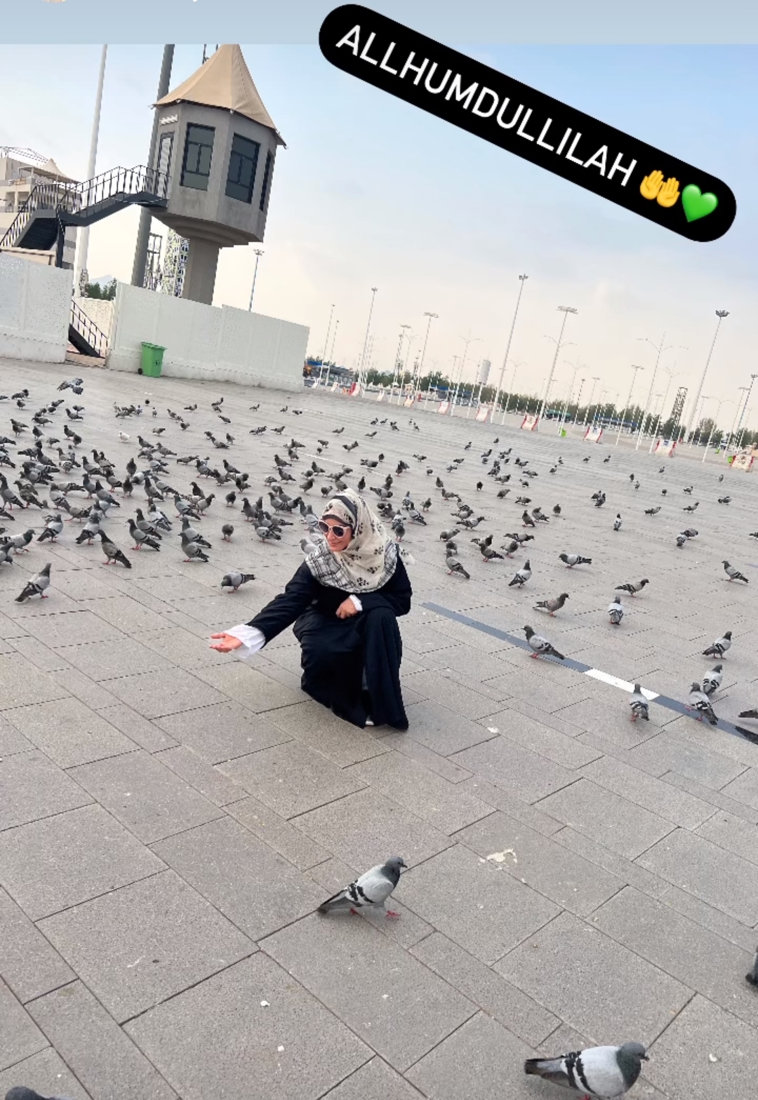 Reema Khan Shares Heartwarming Pictures From Khana Kaaba | Reviewit.pk Reema Khan Shares Heartwarming Pictures From Khana Kaaba | Reviewit.pk