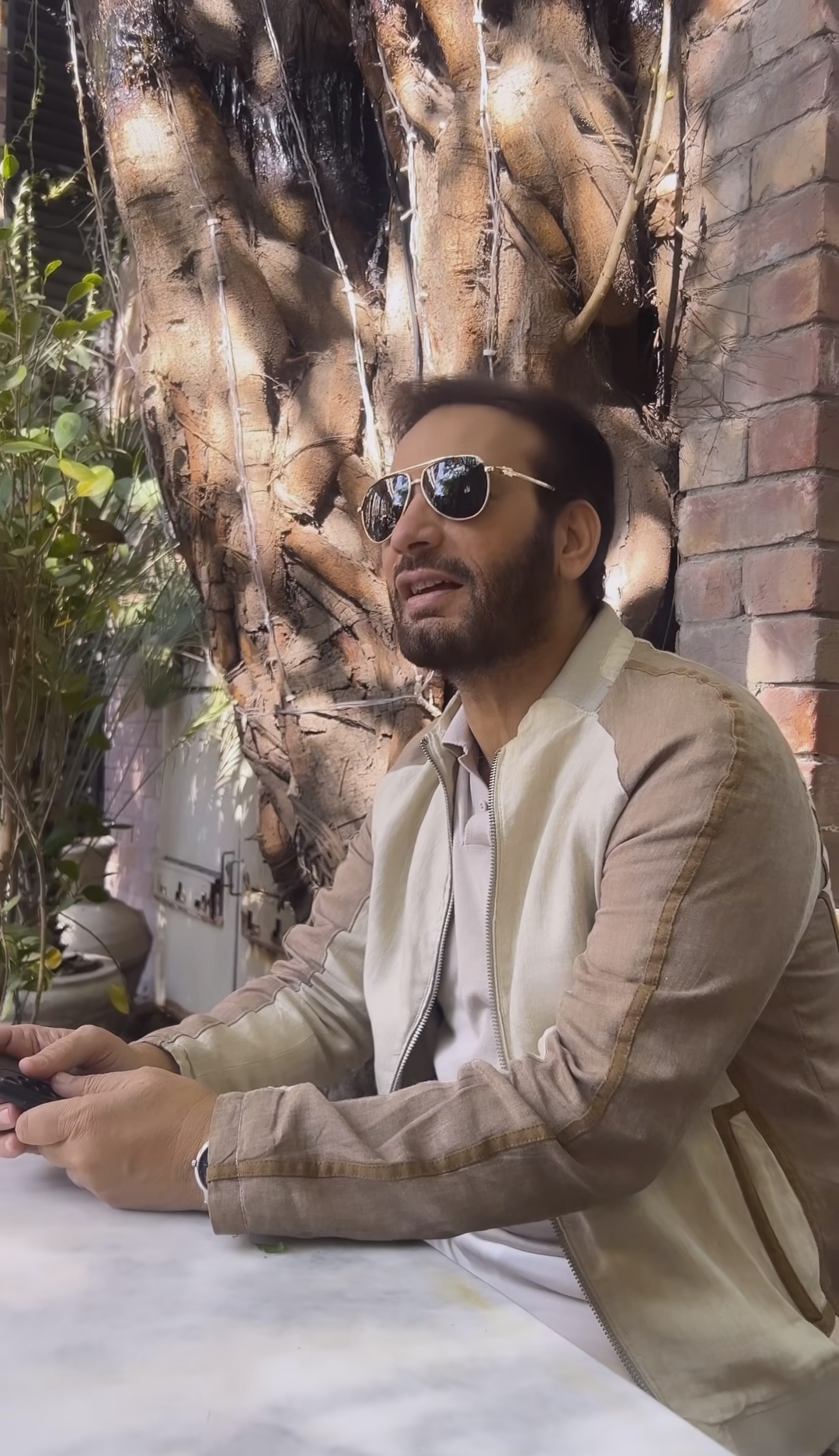 Saleem Sheikh Birthday Celebrations With Family | Reviewit.pk