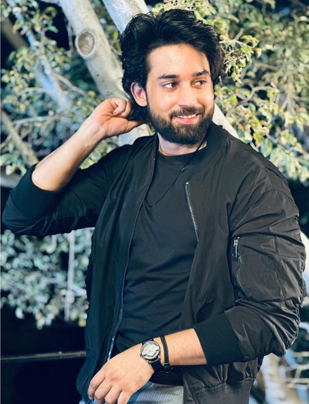 Popular Pakistani Actors Who Were Offered Ishq Murshid | Reviewit.pk