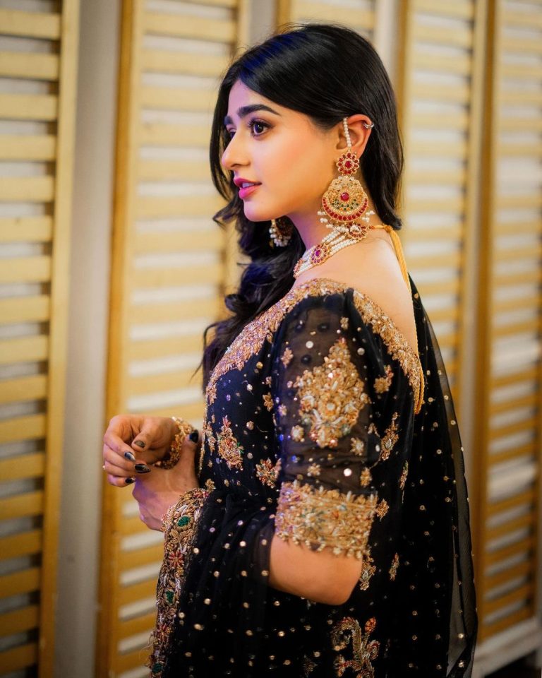 Sehar Khan Sister's HD Wedding Pictures | Reviewit.pk