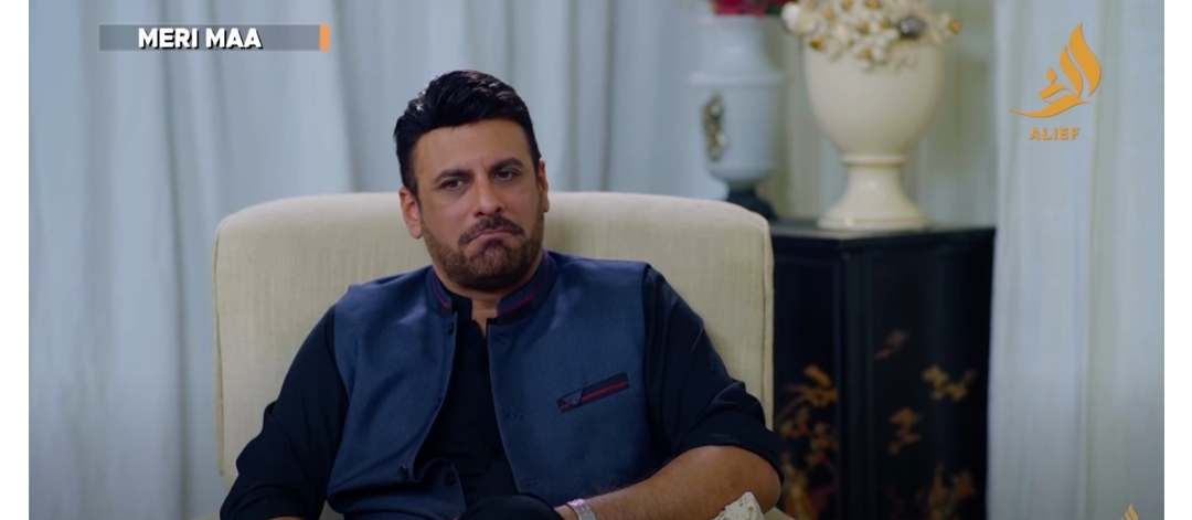 Shamoon Abbasi About His Turbulent Relationship With Mother | Reviewit.pk