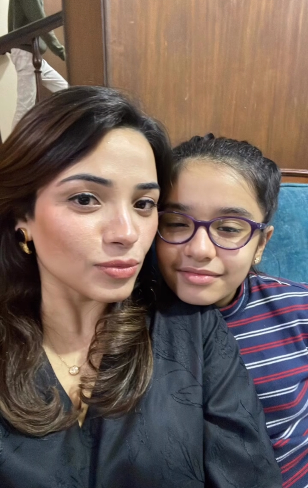 Tabish Hashmi's Beautiful New Family Clicks | Reviewit.pk