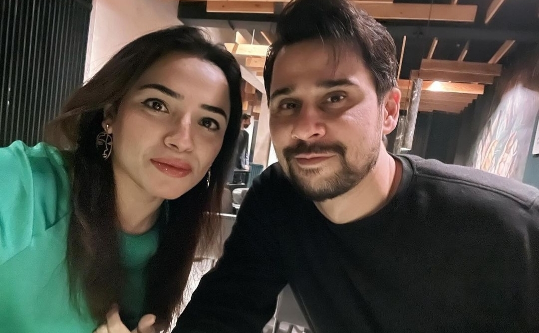 Tabish Hashmi's Beautiful New Family Clicks | Reviewit.pk