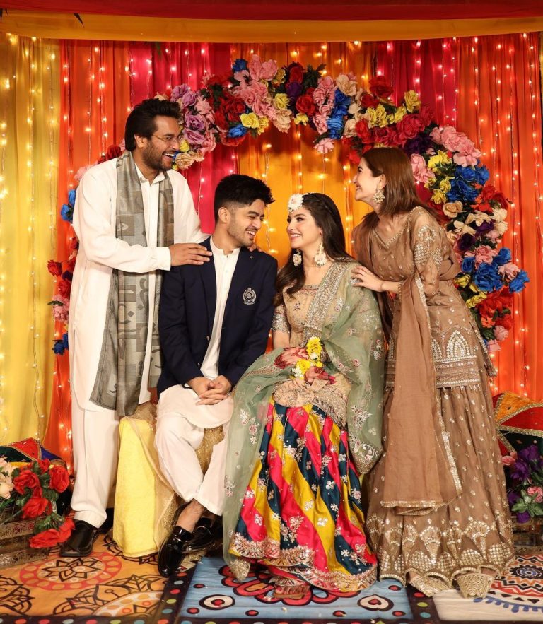 Merub Ali's Brother's Dholki HD Pictures | Reviewit.pk