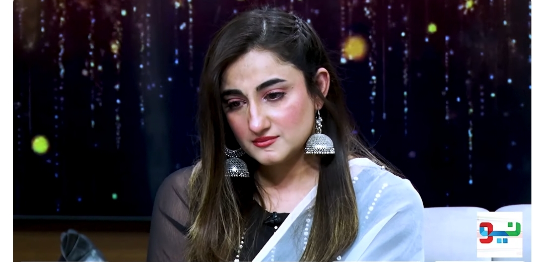 Nimra Mehra Gets Emotional Talking About Her Parents' Tragic Death ...