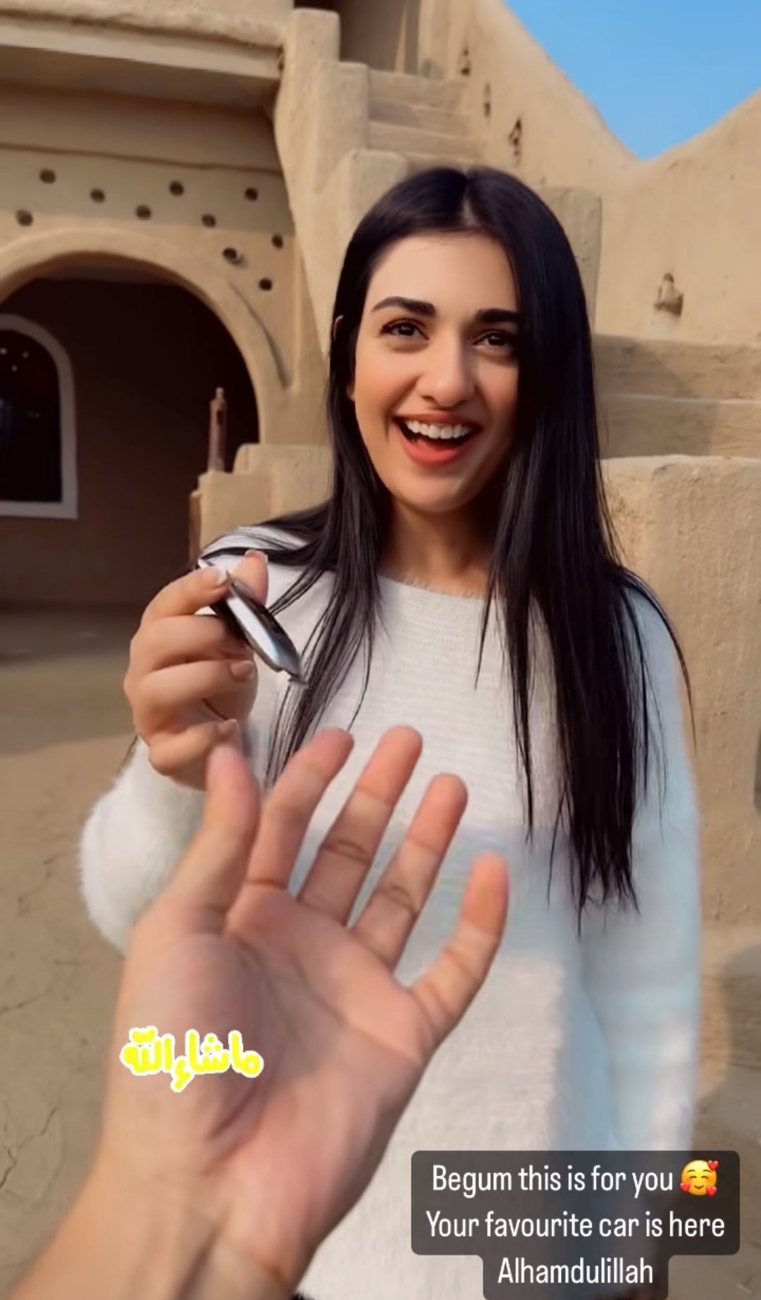 Falak Shabir's Expensive Gift To Wife Sarah Khan | Reviewit.pk