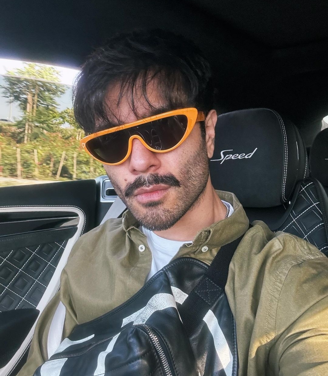 Actor Faiq Khan Reveals Why He Dislikes Feroze Khan | Reviewit.pk