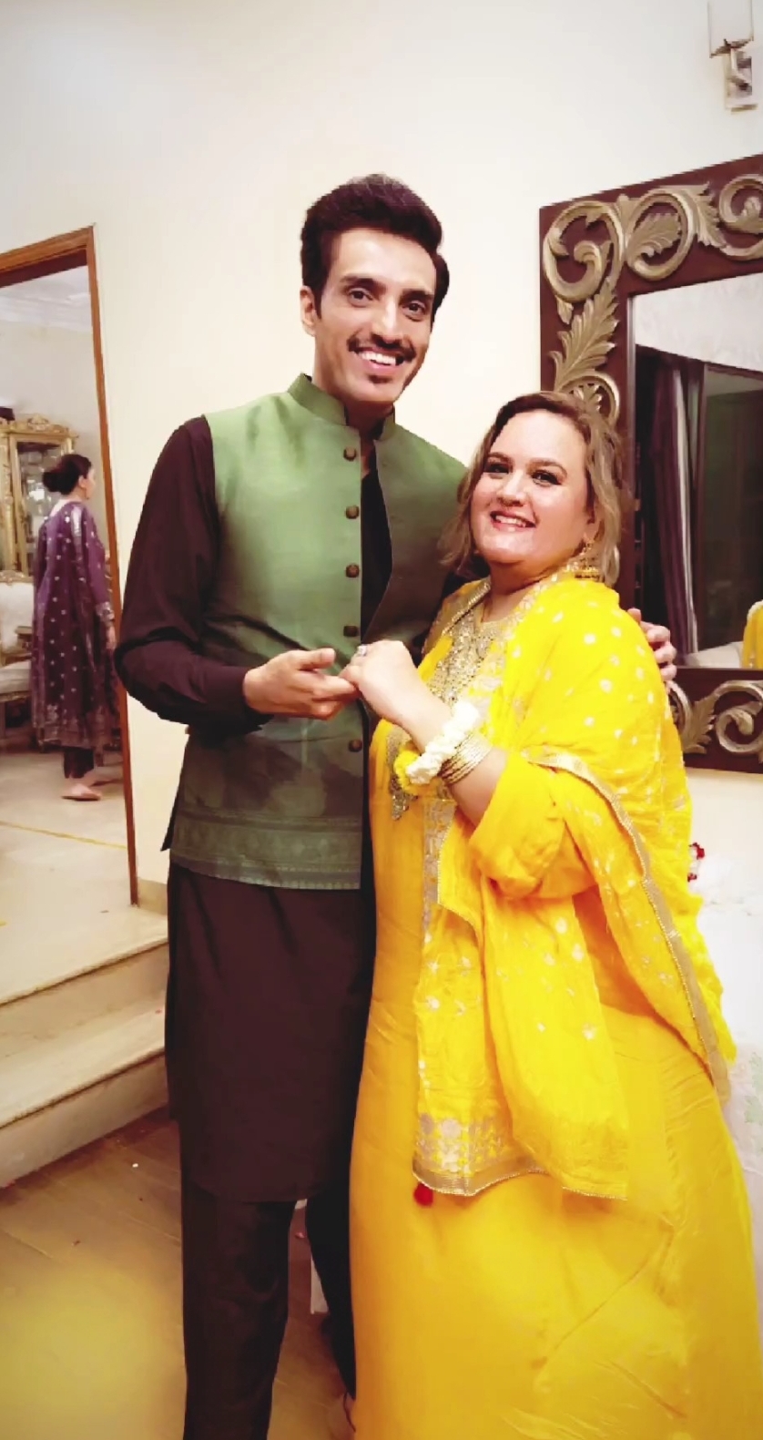 Hina Rizvi & Ammar Ahmed's Wedding Photoshoot | Reviewit.pk