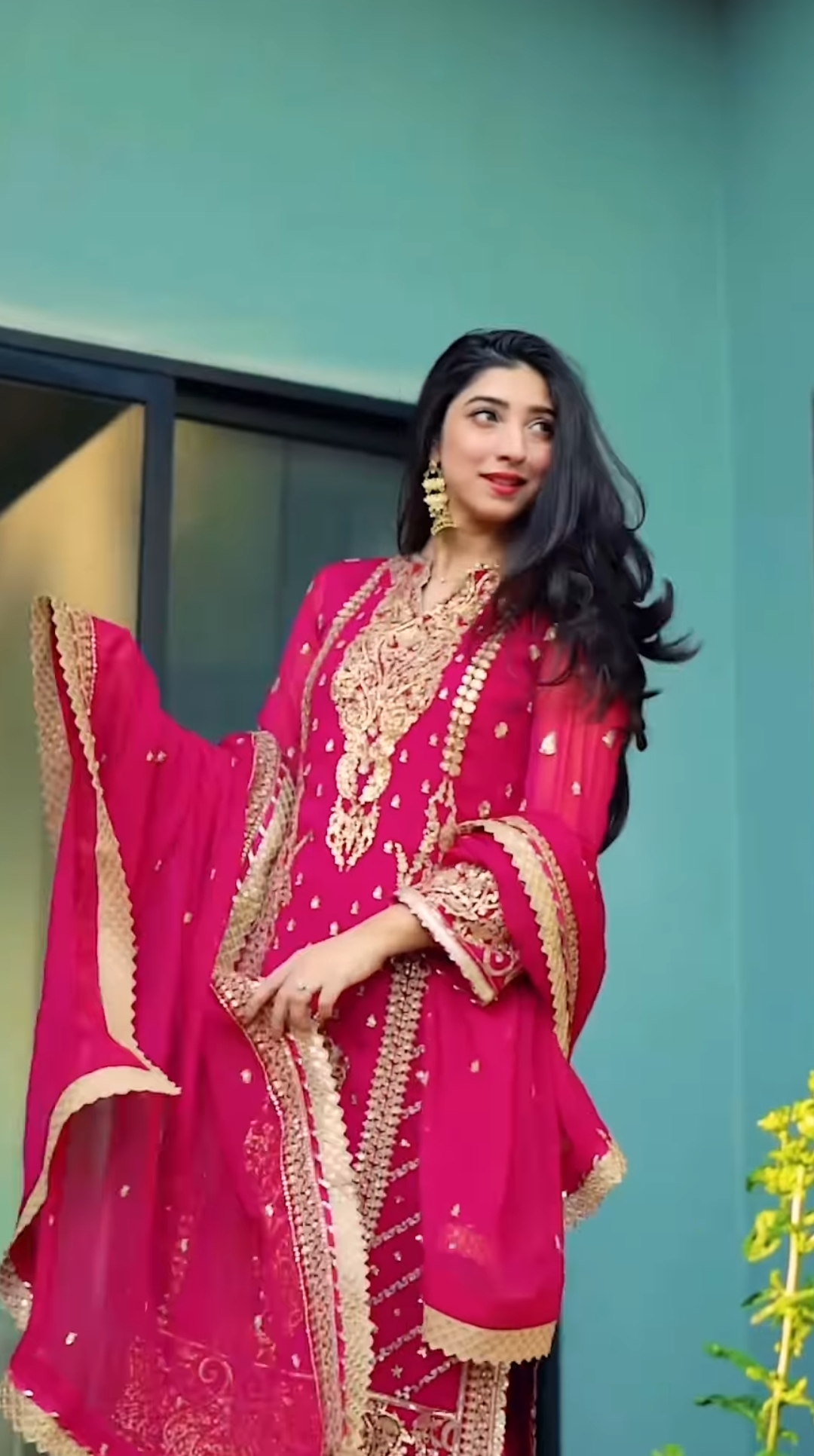 Mariyam Nafees Eid Clicks With Husband | Reviewit.pk