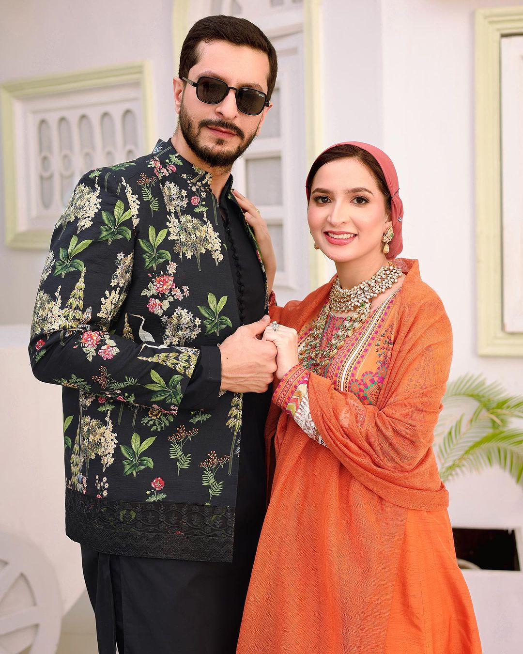 Saba Faisal Family Clicks From Eid Day 1 | Reviewit.pk