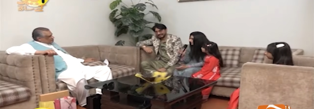 Saqib Sumeer's Children Talk About Their Father's Acting | Reviewit.pk
