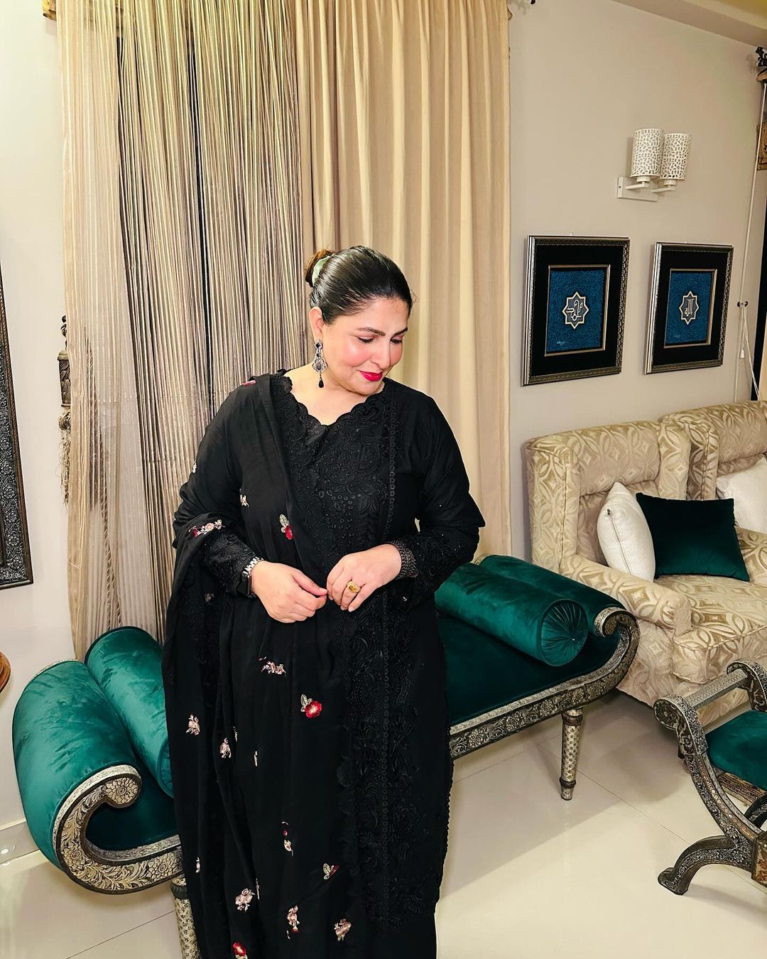 Shagufta Ejaz Shares Beautiful Eid Pictures | Reviewit.pk