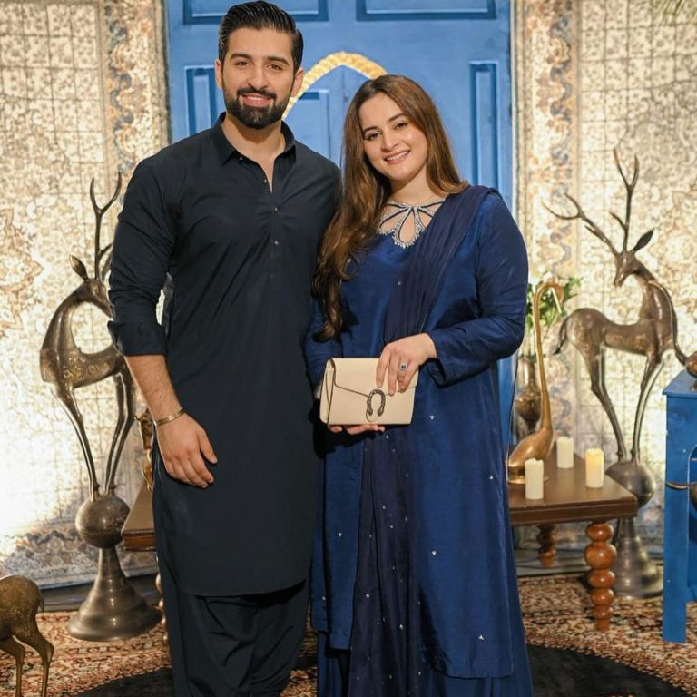 Muneeb Butt And Aiman Khan Take A Family Trip To Dubai | Reviewit.pk