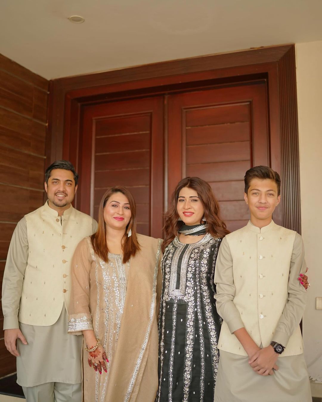 Iqrar Ul Hassan's Third Wife Shares Family Pictures From Eid | Reviewit.pk