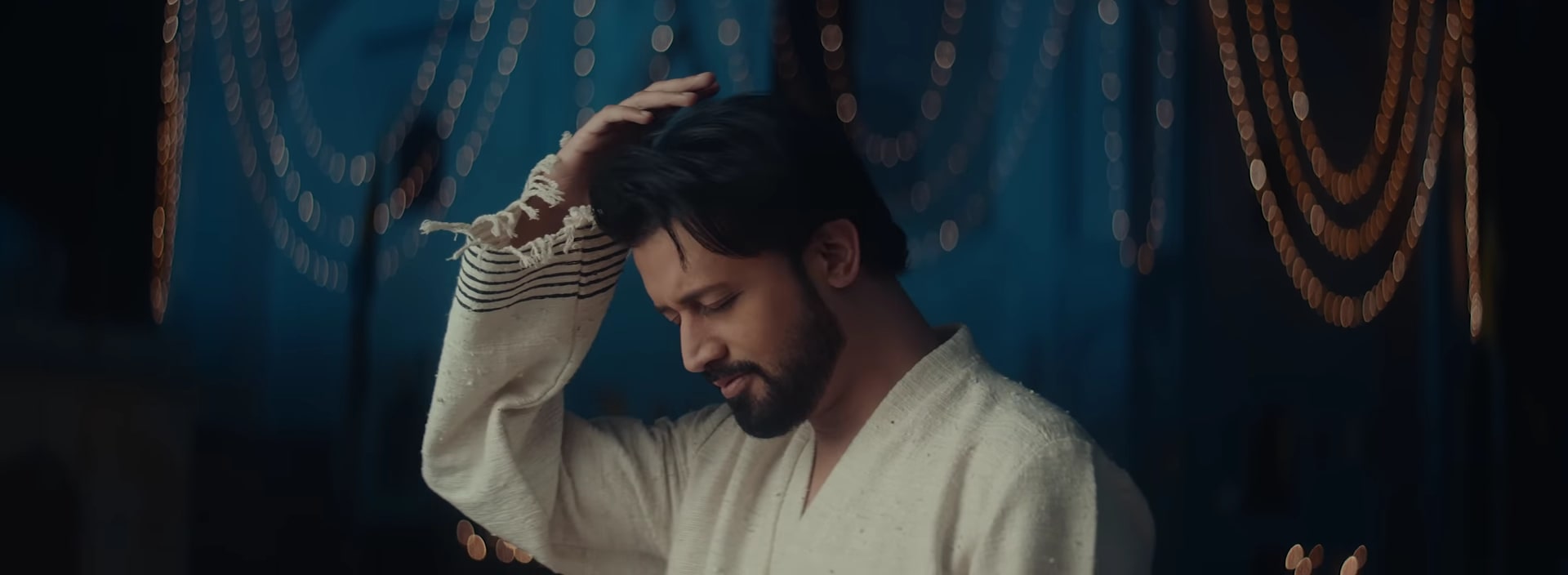Atif Aslam's Beautiful New Naat Wins Hearts | Reviewit.pk
