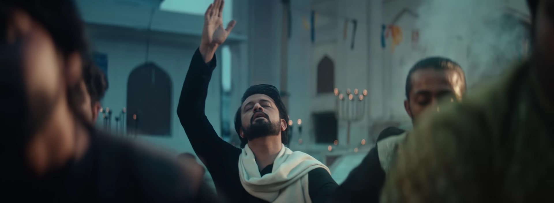 Atif Aslam's Beautiful New Naat Wins Hearts | Reviewit.pk