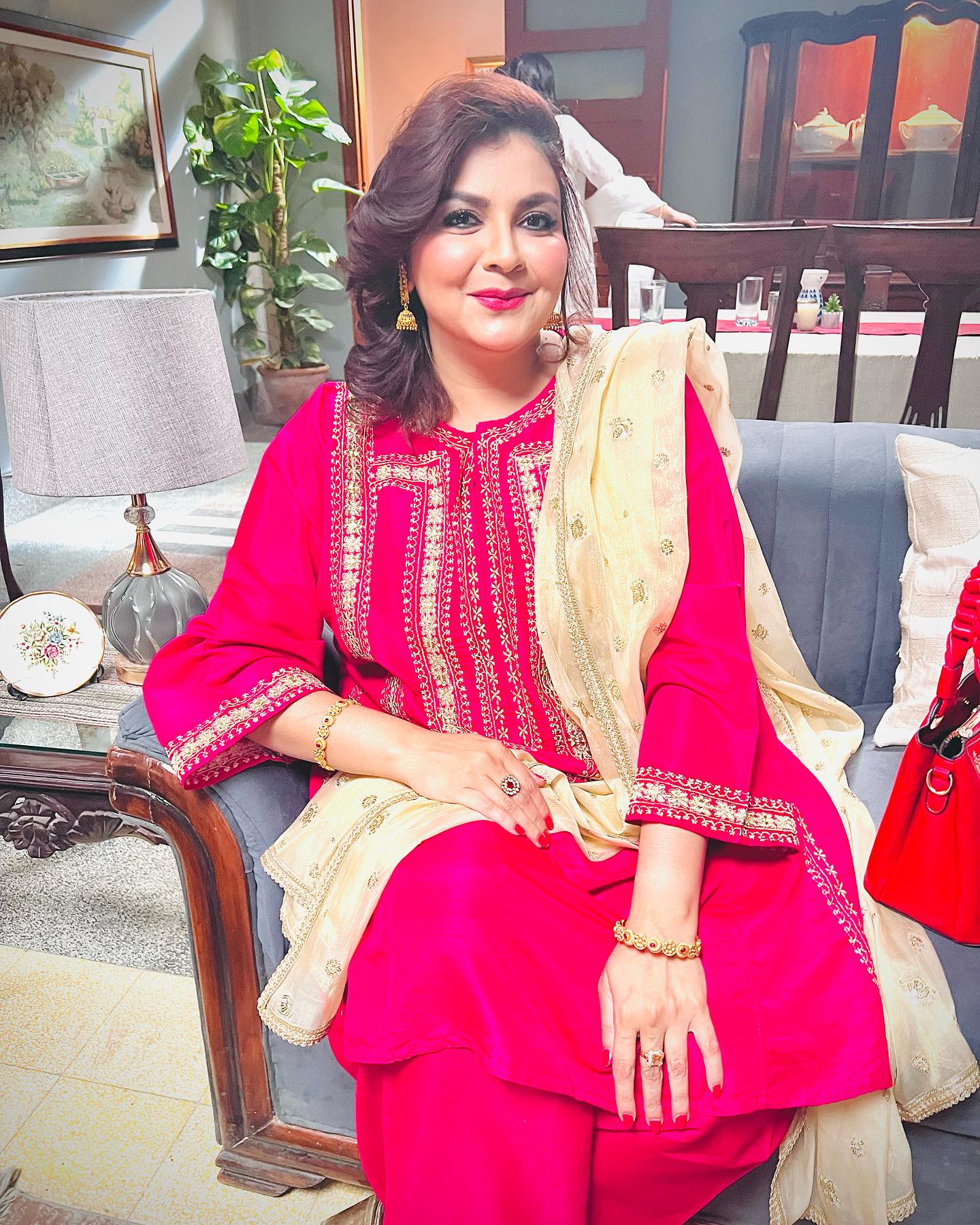 Jaan Se Pyara Juni- Cast, Schedule And Timings | Reviewit.pk