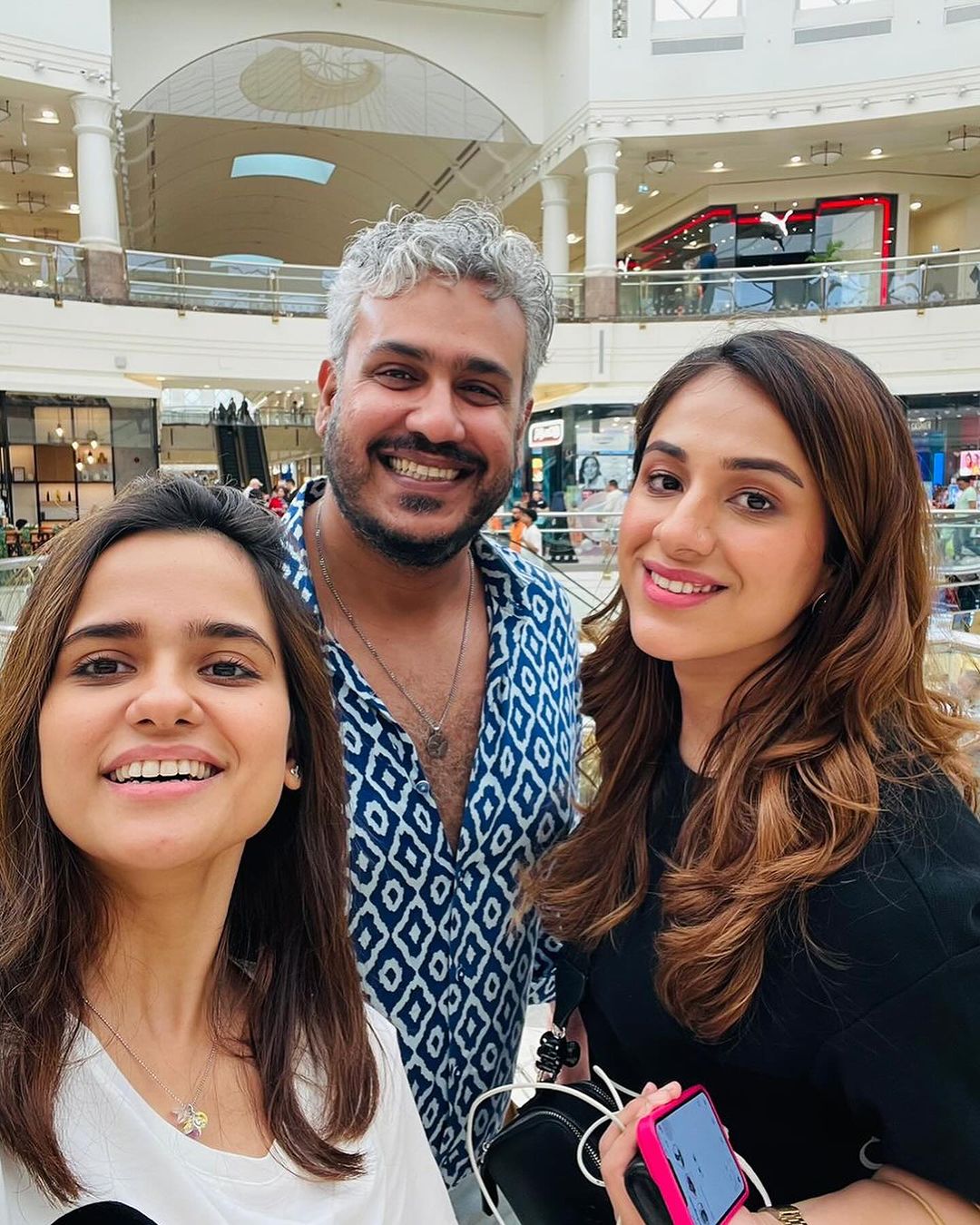 Rabya Kulsoom & Maham Aamir's Dubai Trip Continues | Reviewit.pk