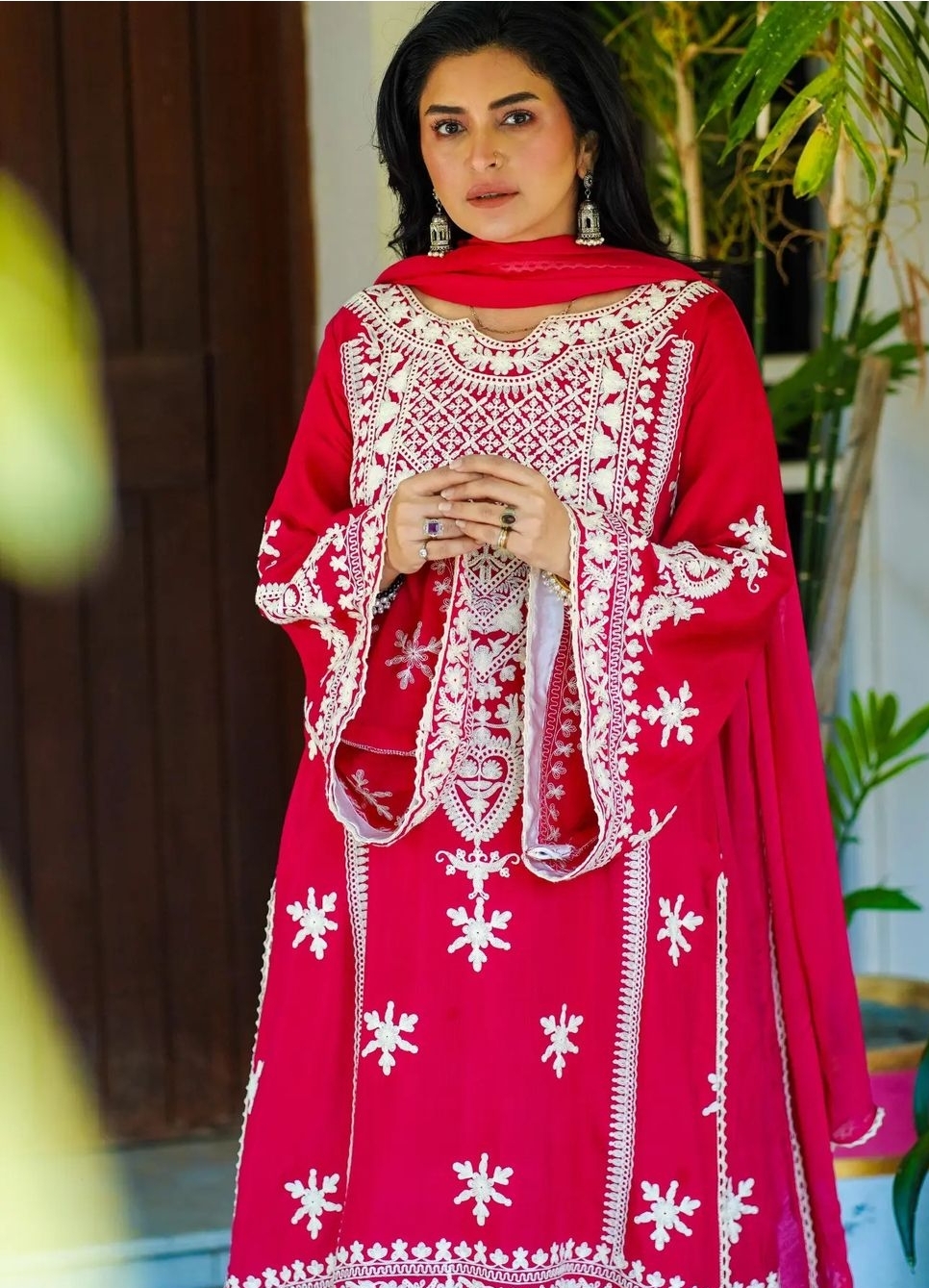 Maya Khan's Message Of Strength For Single Women | Reviewit.pk