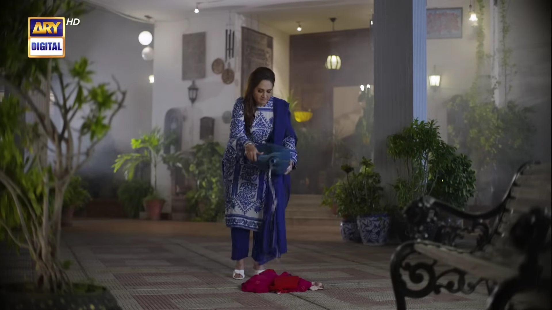 Radd Episode 5- Overdramatic Fire Scene Annoys Viewers | Reviewit.pk