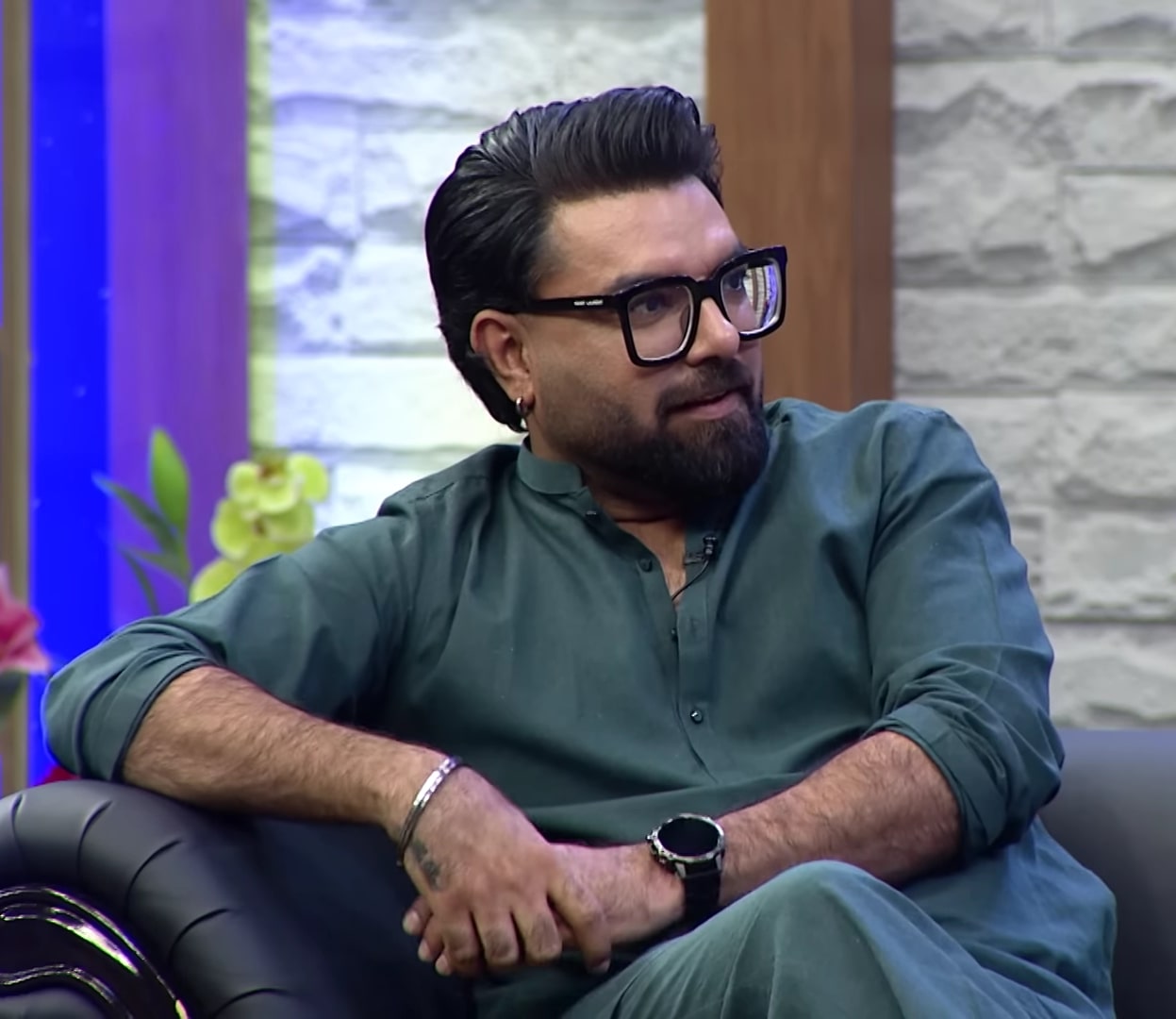 Yasir Hussain's Opinion On Gap Between Children | Reviewit.pk