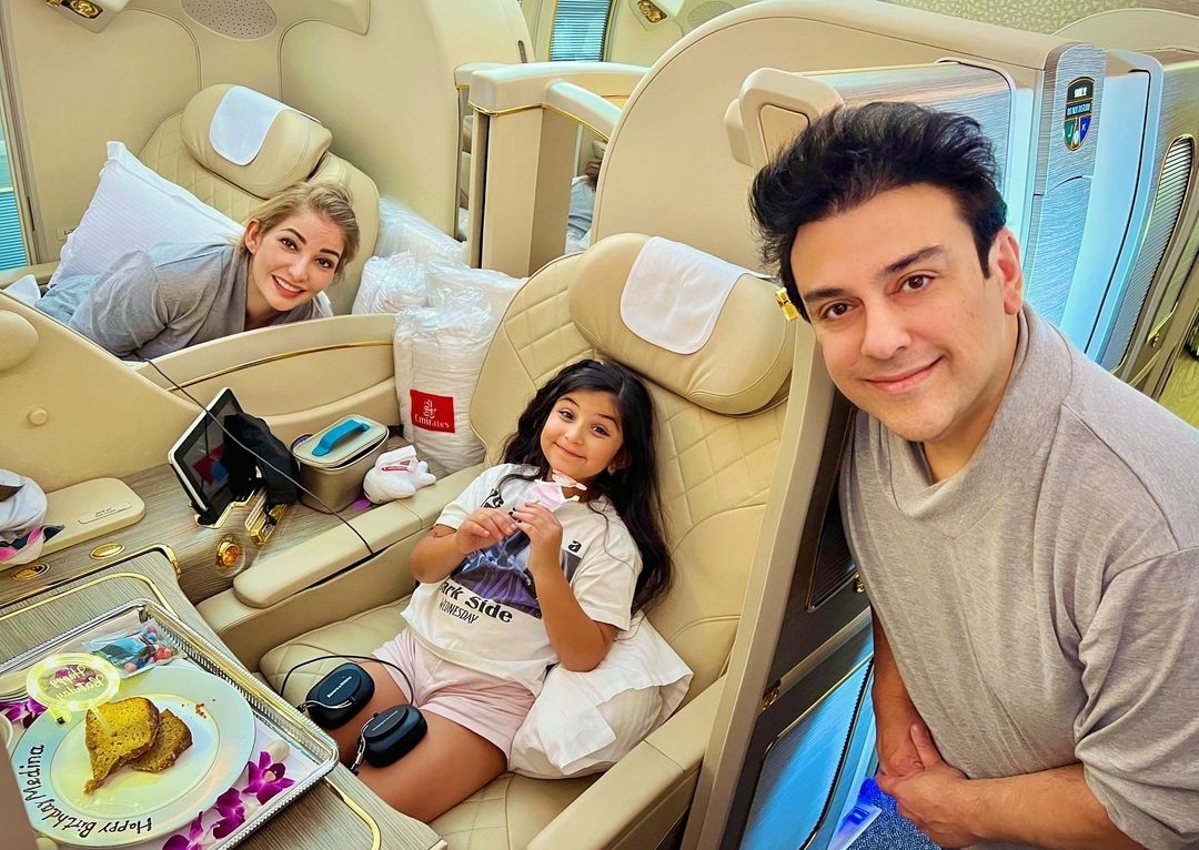 Adnan Sami Khan Family Pictures From USA & Canada | Reviewit.pk