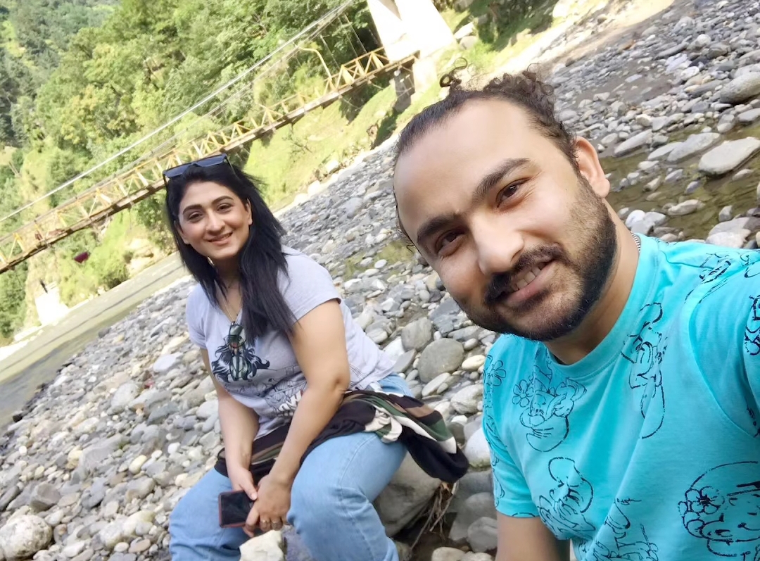 Madiha Rizvi Shares Glimpses From Her Honeymoon Trip | Reviewit.pk