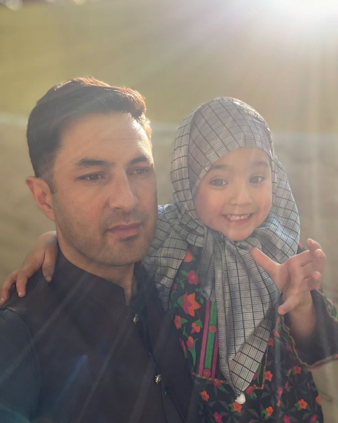 Beautiful HD Images Of Shiraz and Muskan | Reviewit.pk