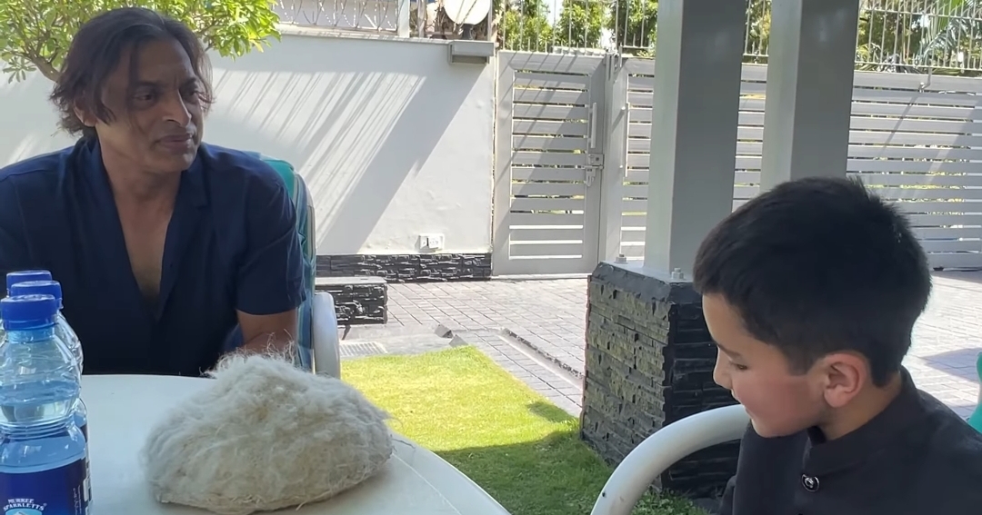 Muhammad Shiraz's Adorable Pictures With Shoaib Akhtar From Their Meet ...