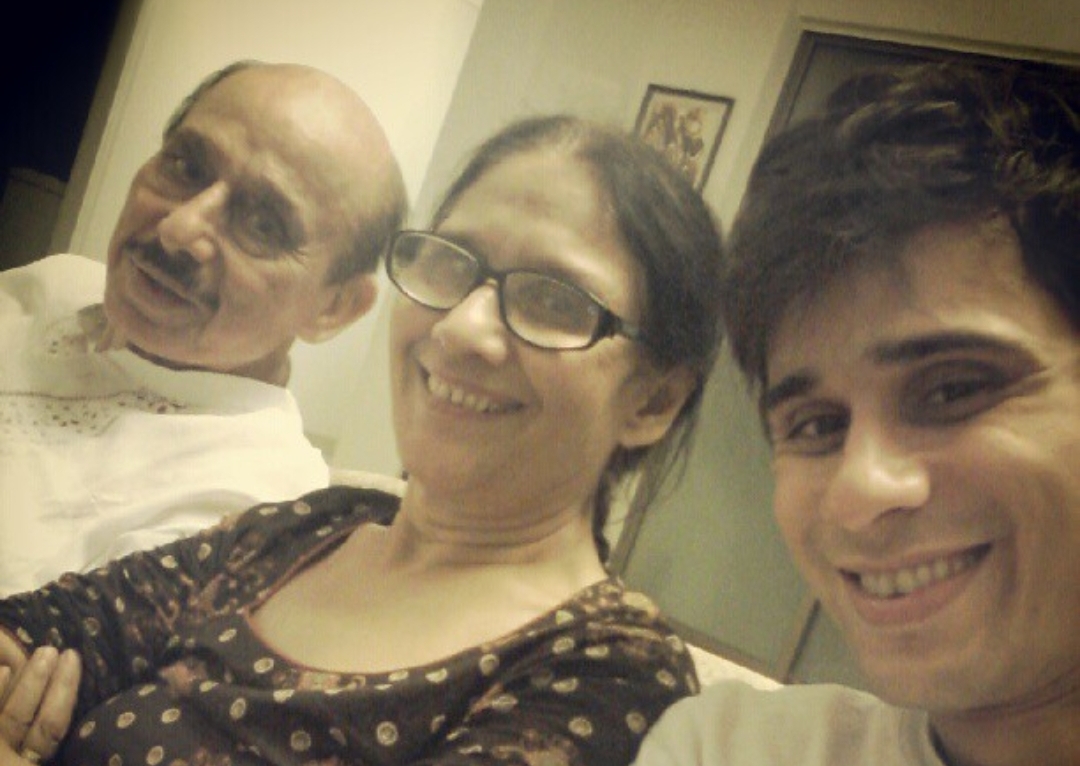 Why Tabish Hashmi's Family Left India & Settled in Pakistan | Reviewit.pk