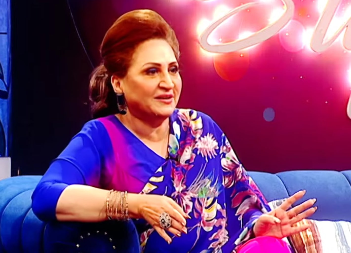 Asma Abbas On Effect Of Social Media Following On Senior Actresses ...