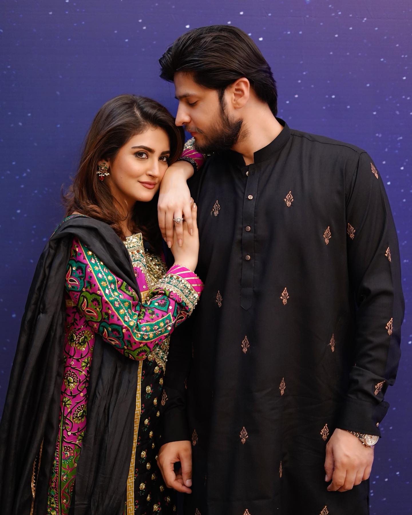 Hiba Bukhari Fame, Success & Popularity - What's The Secret | Reviewit.pk