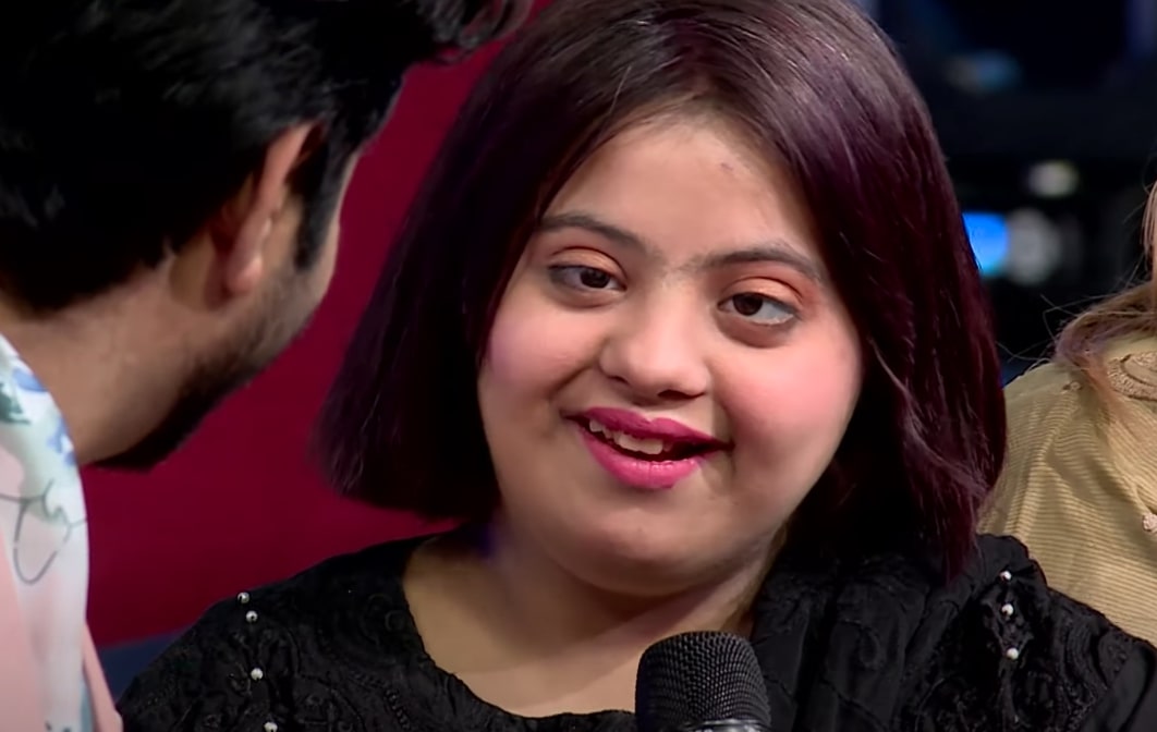 Imran Ashraf Wins Hearts With Sweet Audience Interaction | Reviewit.pk