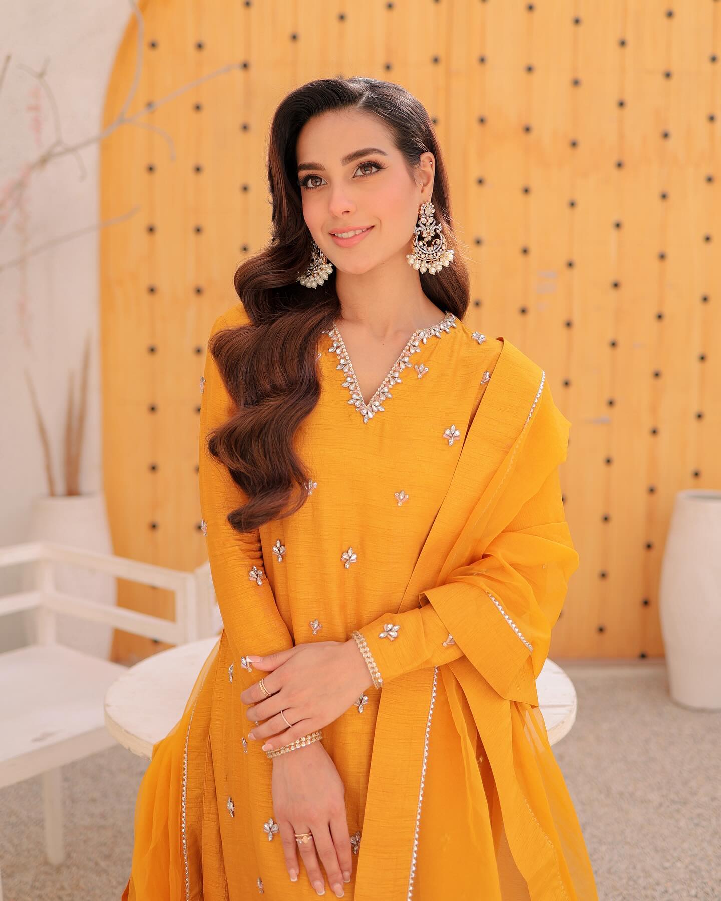 Top 10 Pakistani Actresses Right Now | Reviewit.pk