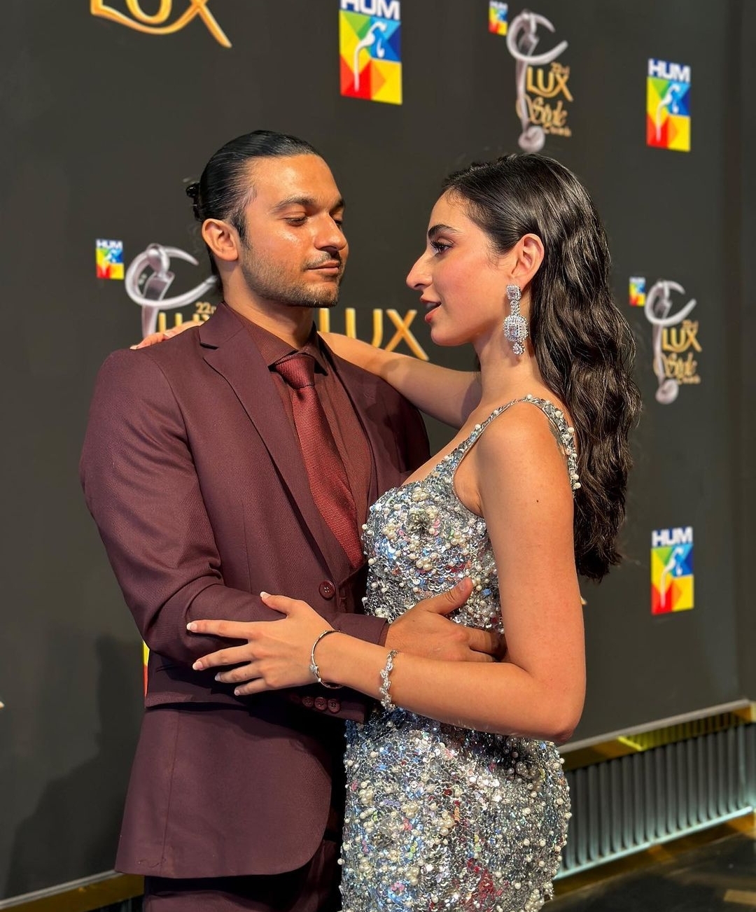 Mamya Shajaffar Shares Details About Marriage | Reviewit.pk