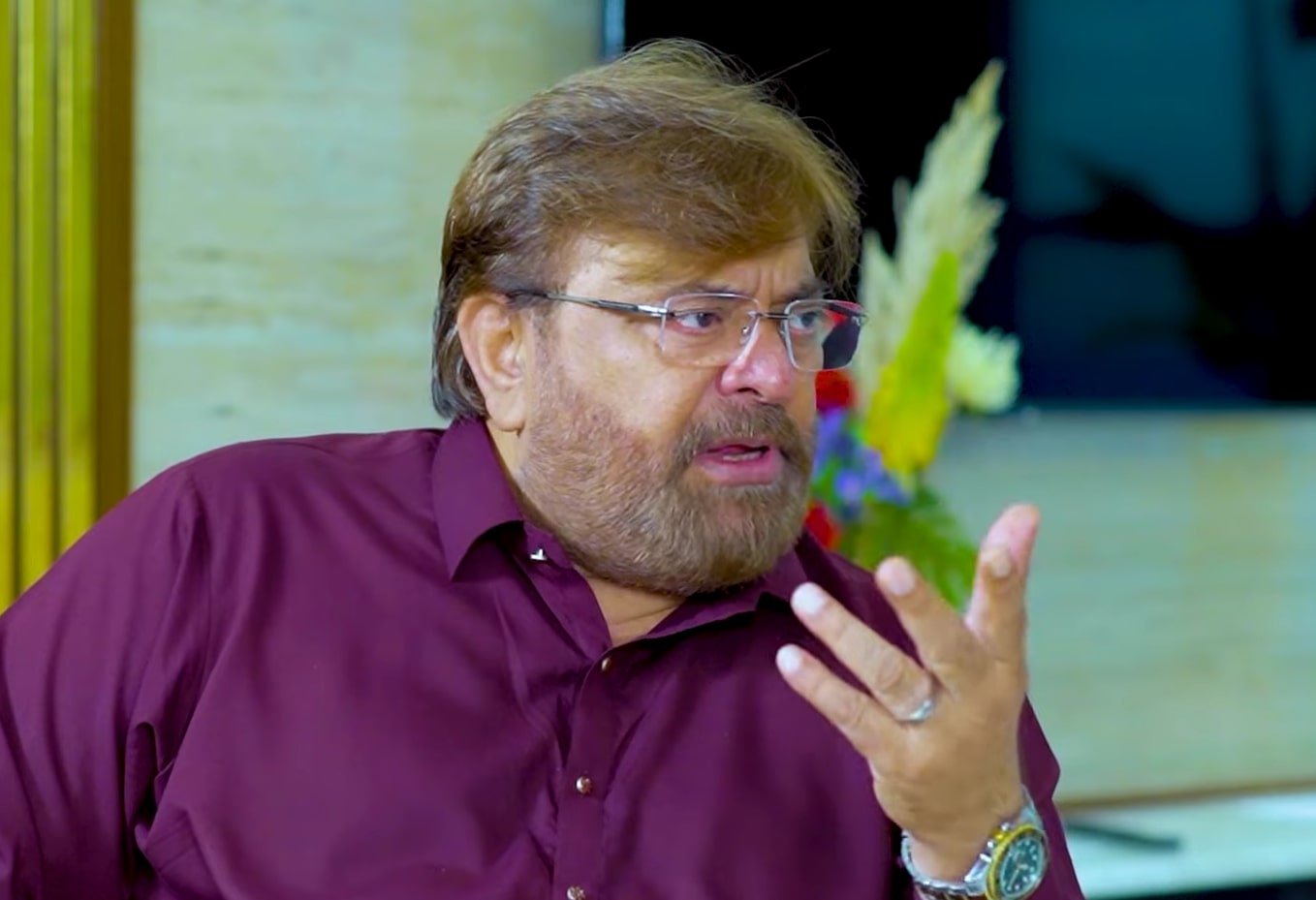 Shabbir Jan On Teenage Marriage And Losing His Mother | Reviewit.pk