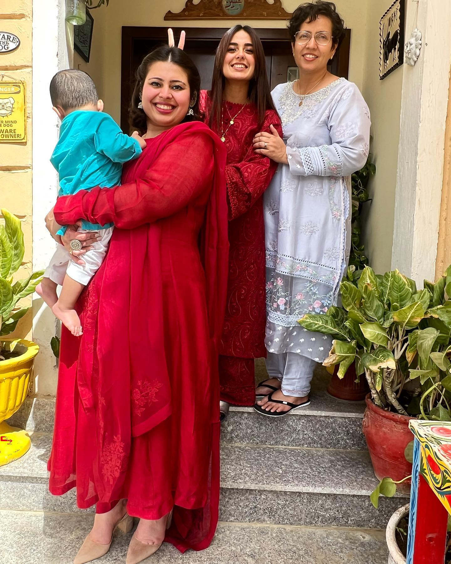 Iqra Aziz's Sister Sidra Aziz Amazing Weight Transformation | Reviewit.pk